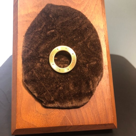 Jewelry | Vintage Circle Pin Gold Color | Poshmark
